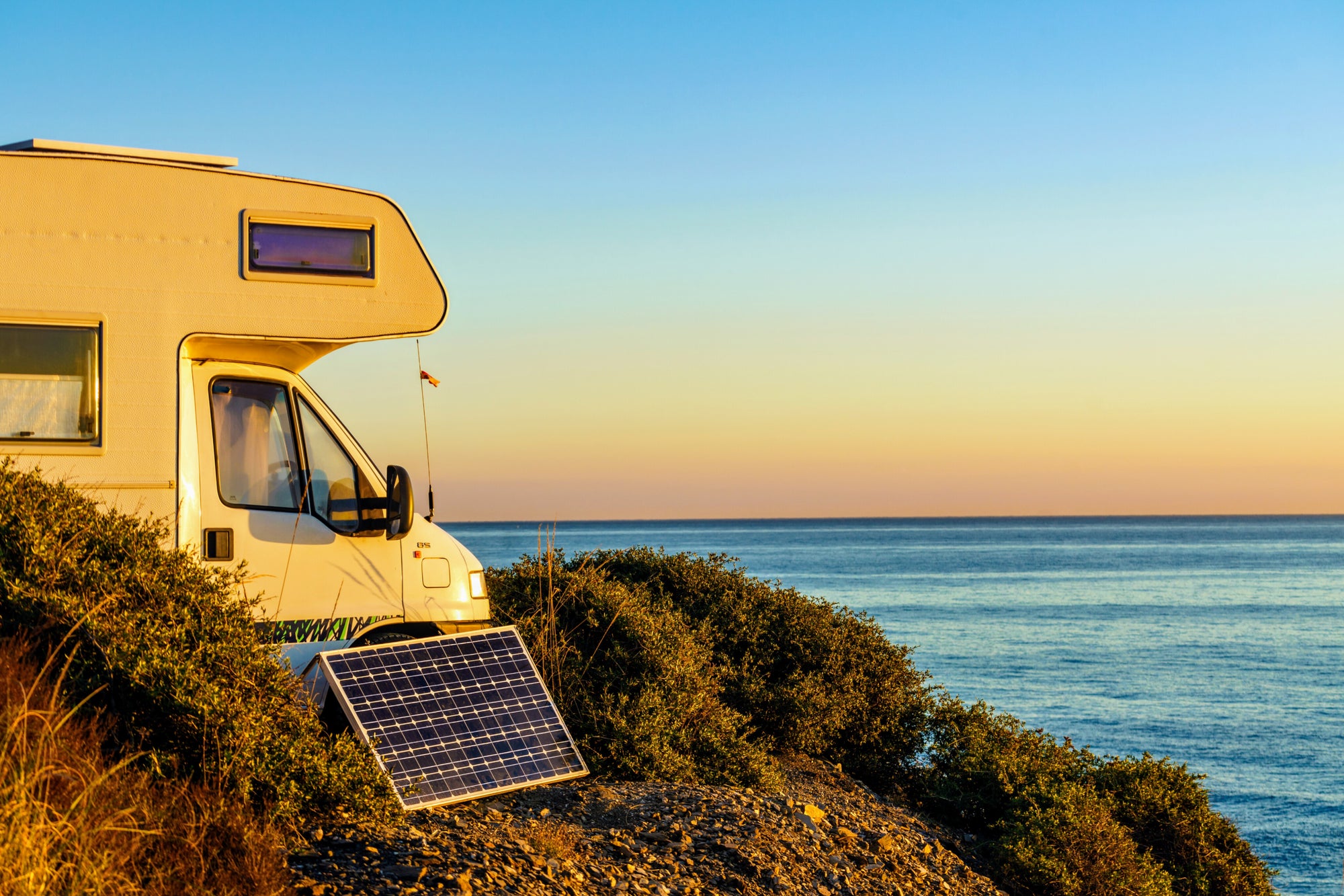 Mistakes to Avoid When Using Solar Panels for Camping – OnTrack Outdoor ...